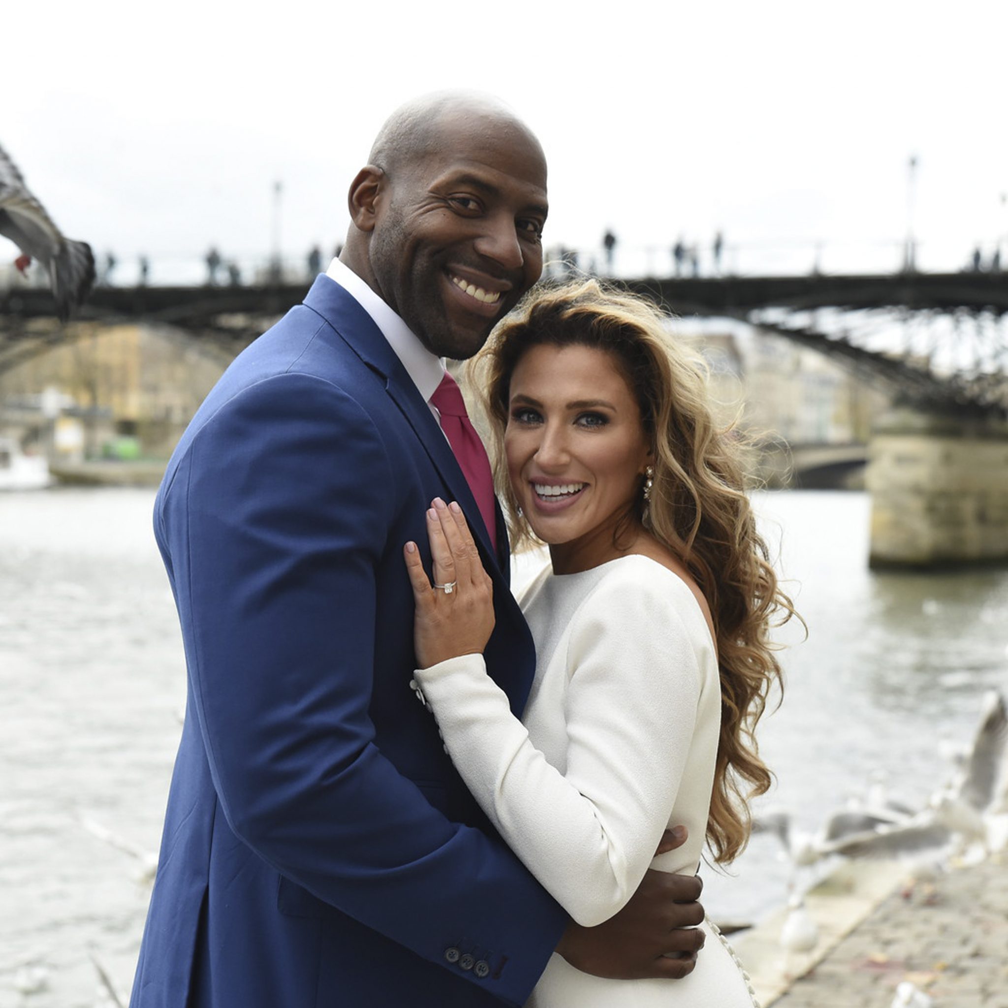 Dating in Your 40s: Expert tips for Success