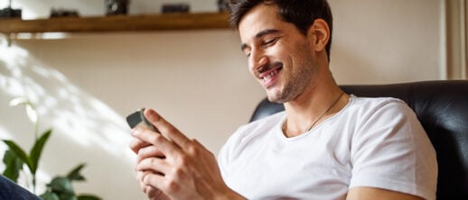 What to Text After First Date: Tips on How to Move the Relationship Forward