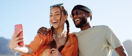 How to Impress a Girl - Attract the Right Attention